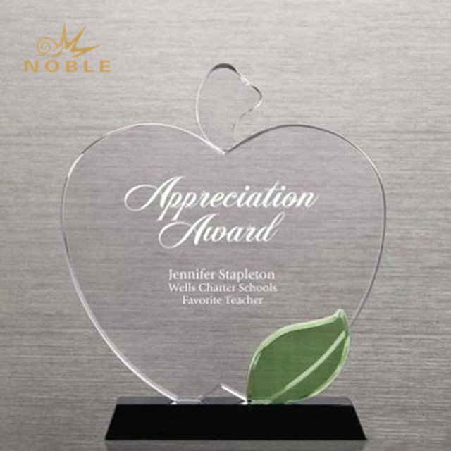 Crystal Apple Trophy Buy Product on Yiwu Noble Import & Export Co., Ltd.